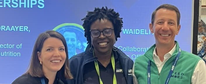 Delivering Meals to Seniors with Meals on Wheels | WesleyLife