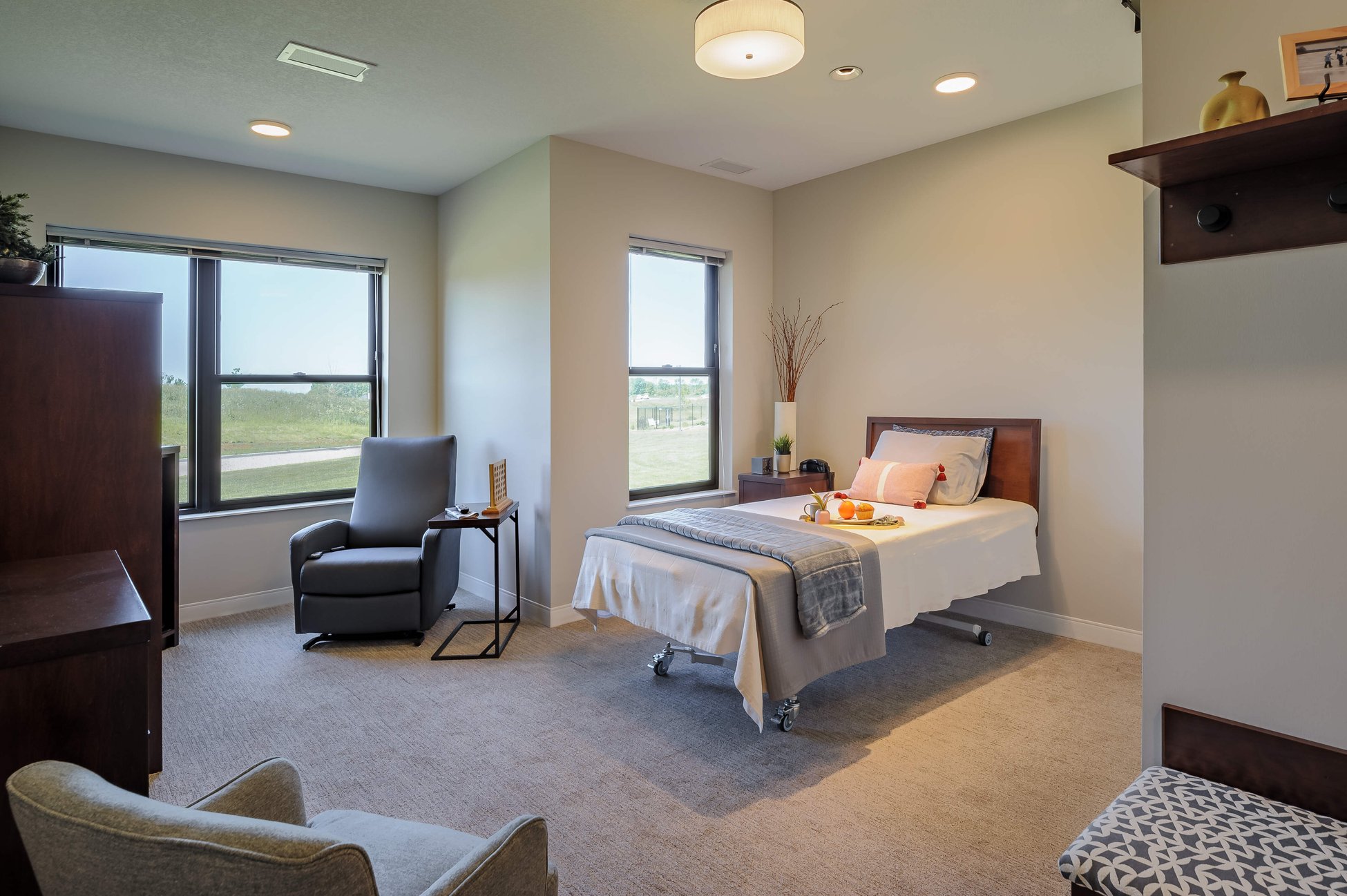 What to Expect from a Memory Care Facility | WesleyLife Foundation